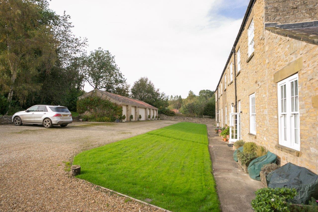 High Street, Helmsley | Peter Illingworth Estate Agents